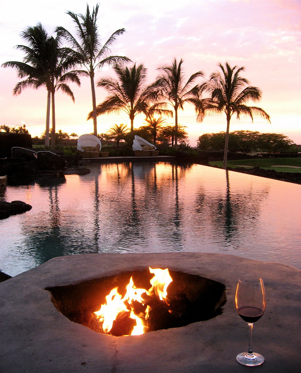 Breathtaking Views, Torch-lit Pools, and Hula: Basking in the Sunshine ...